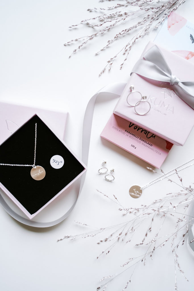 Kinkekomplekt Sõnumikee + Šokolaad – KUMA Design Store